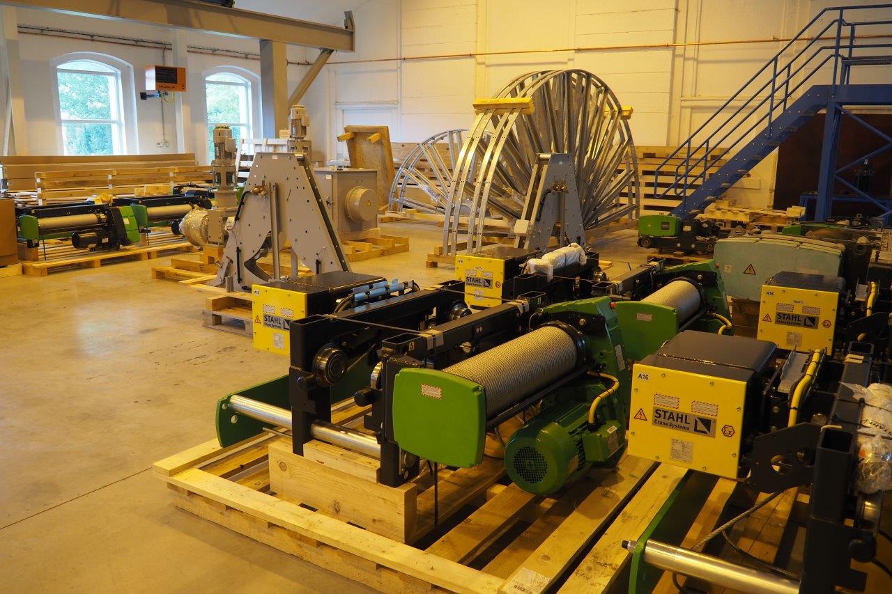 Expedition of motorized cable reels for the mining industry | SLT ...