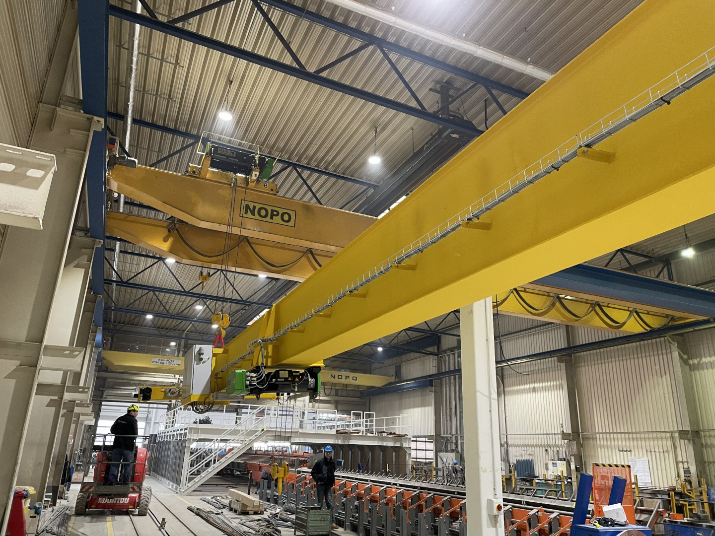 Bridge crane as a part of an automatic production line | SLT components ...