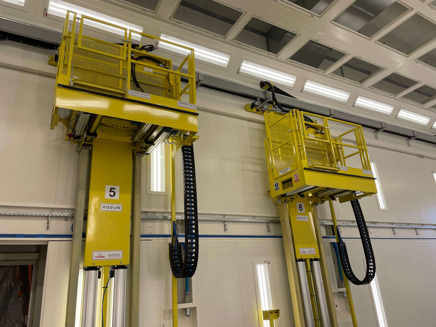 Energy supply for painting platform | SLT components s.r.o.