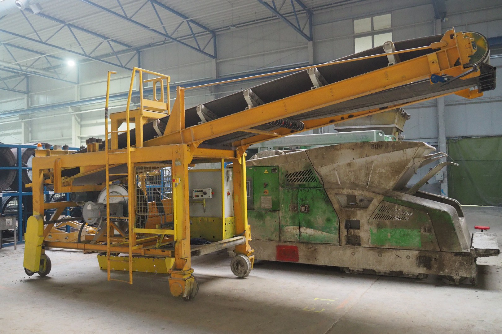 Energy supply of a single-purpose machine for the production of ...