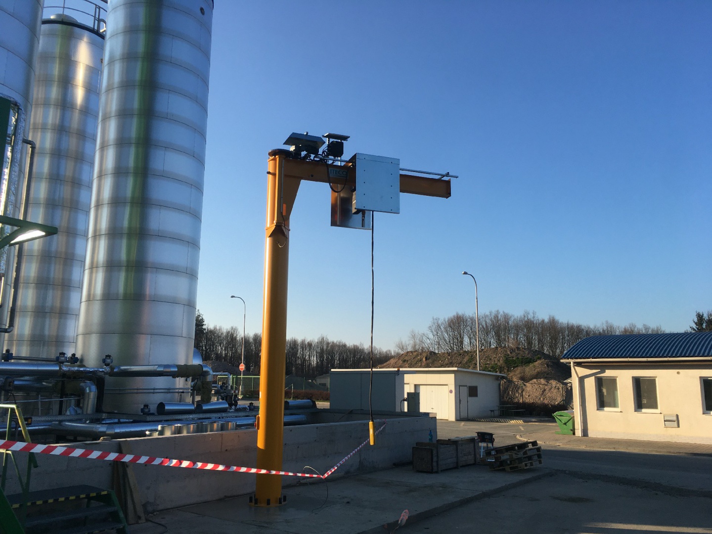 Handling with concrete parts | SLT components s.r.o.