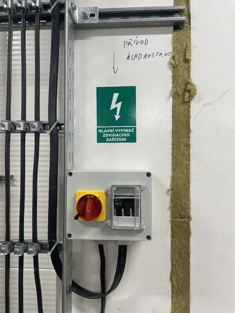 Monorail designed for paint shop maintenance | SLT components s.r.o.