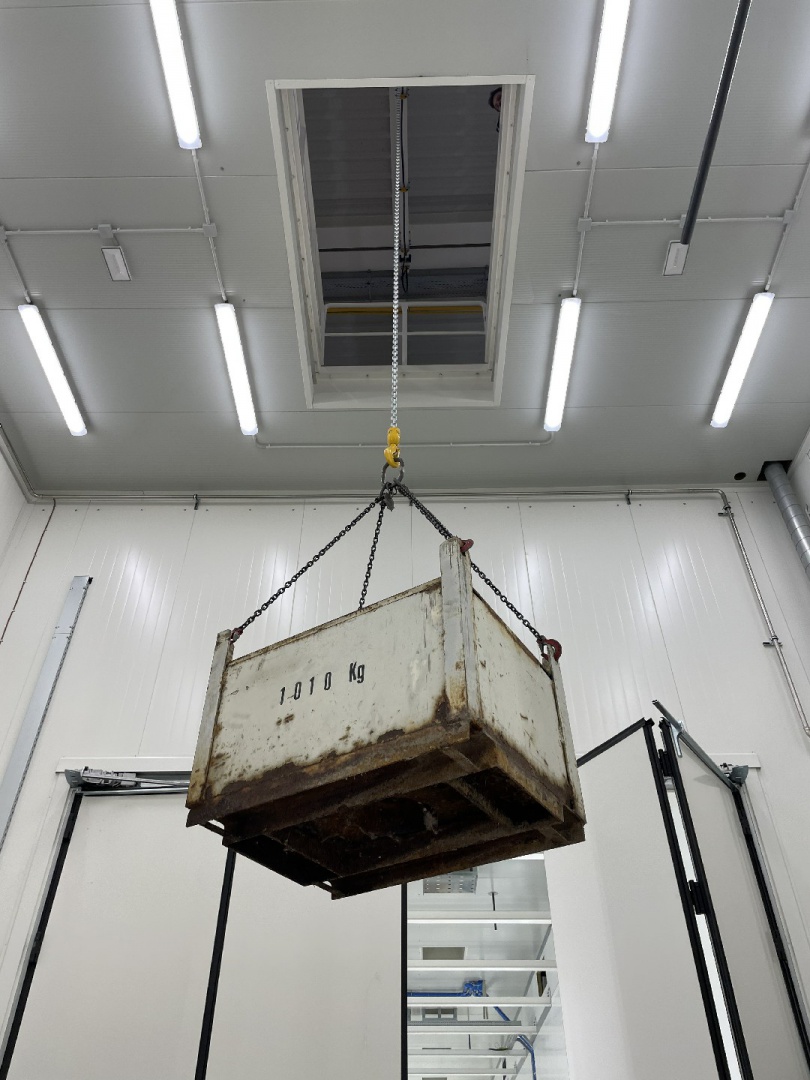 Monorail designed for paint shop maintenance | SLT components s.r.o.