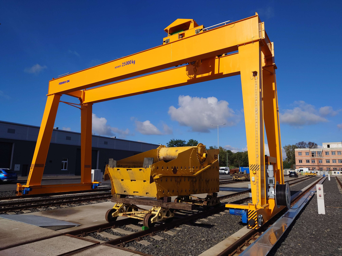 Motorized cable reel for energy supply a gantry crane | SLT components ...