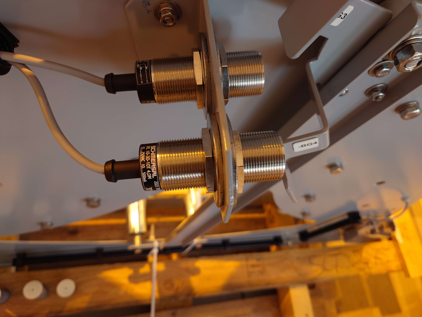 Motorized cable reel for energy supply a manipulator in the wood ...