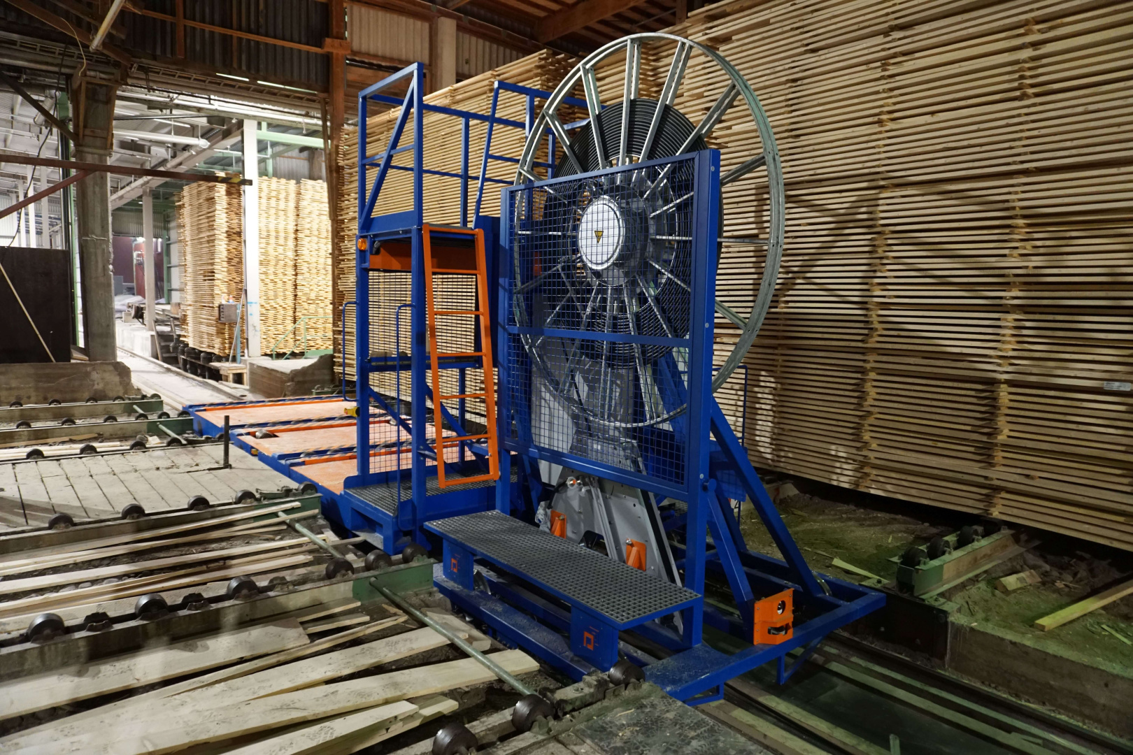 Motorized cable reel for energy supply a manipulator in the wood ...