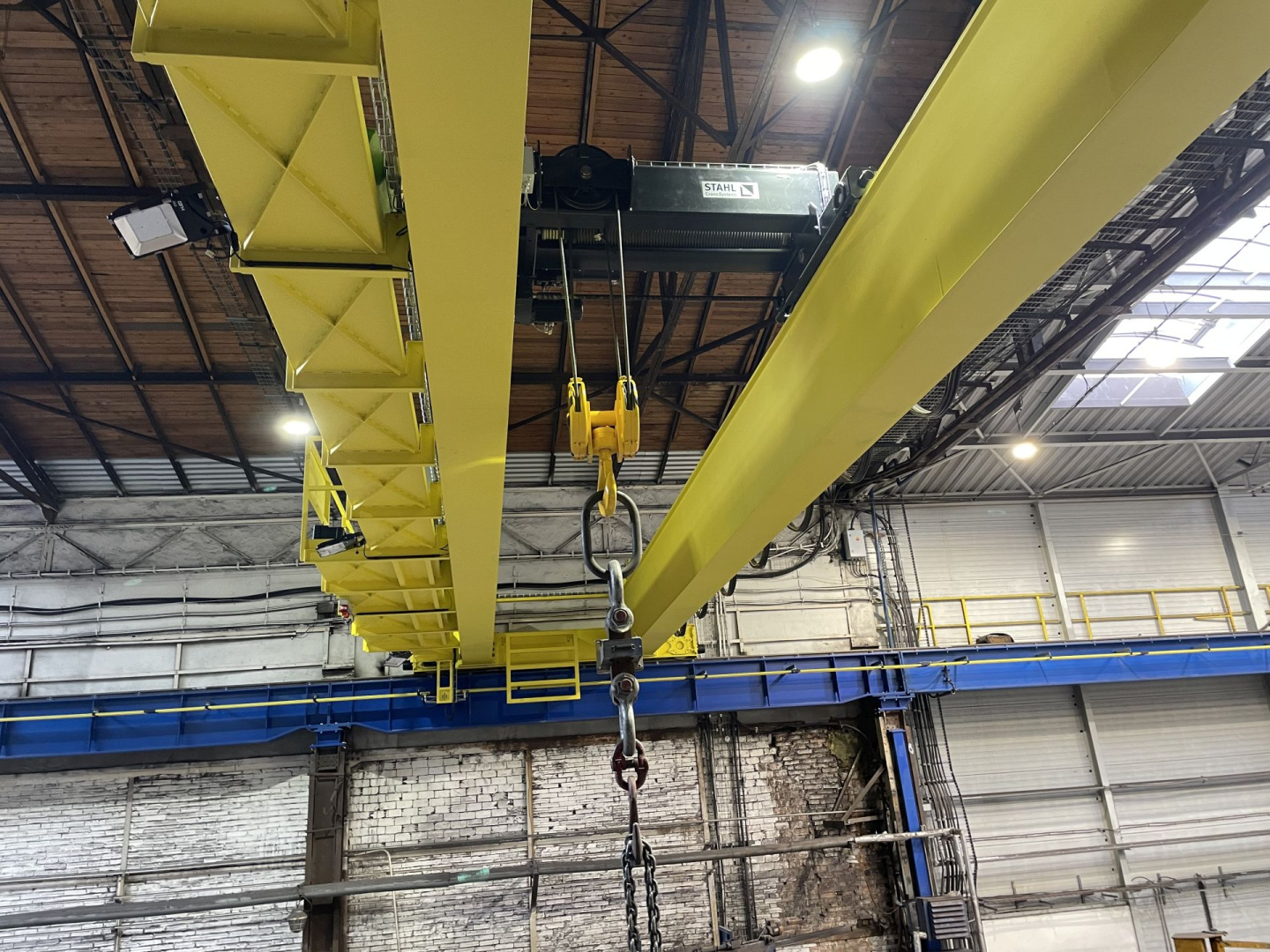 Overhead crane for production purposes | SLT components s.r.o.