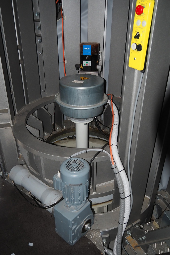 Power supply of an architectural building with an LED panel | SLT ...