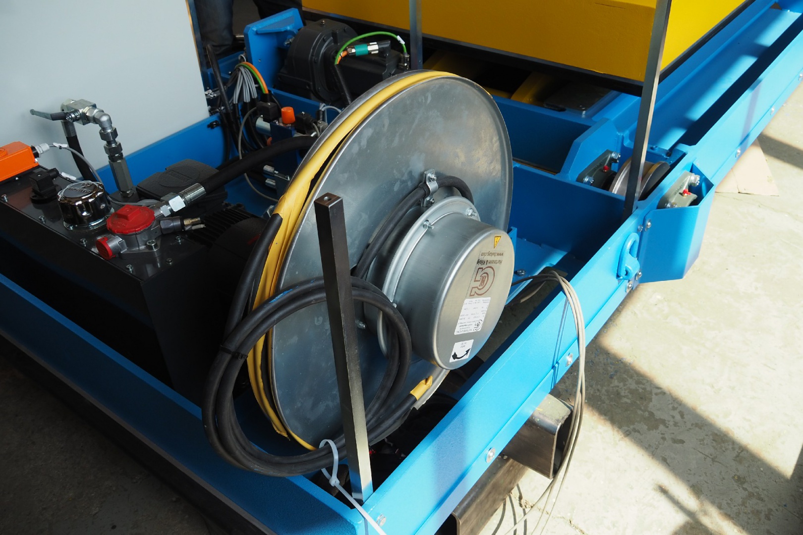 Power supply of the technological trolley | SLT components s.r.o.