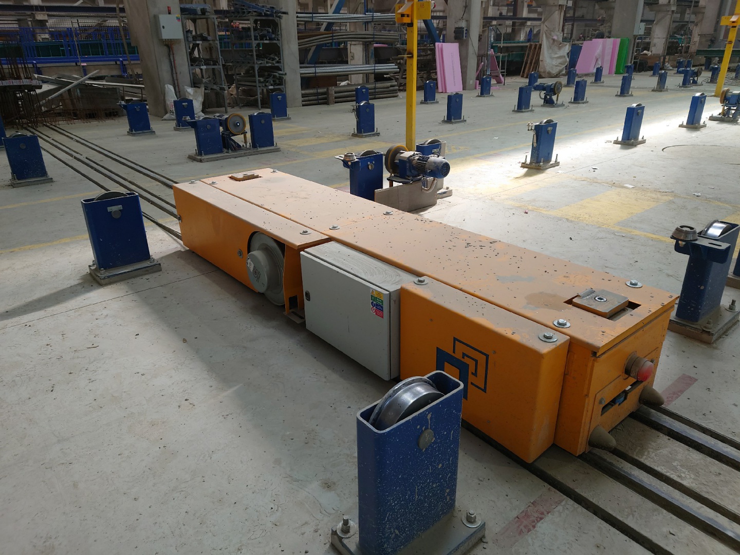 Rail guided transport vehicle | SLT components s.r.o.