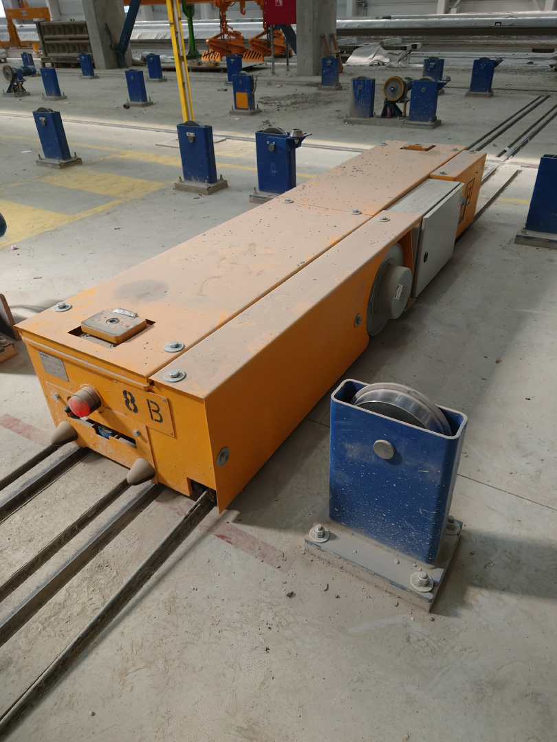 Rail guided transport vehicle | SLT components s.r.o.