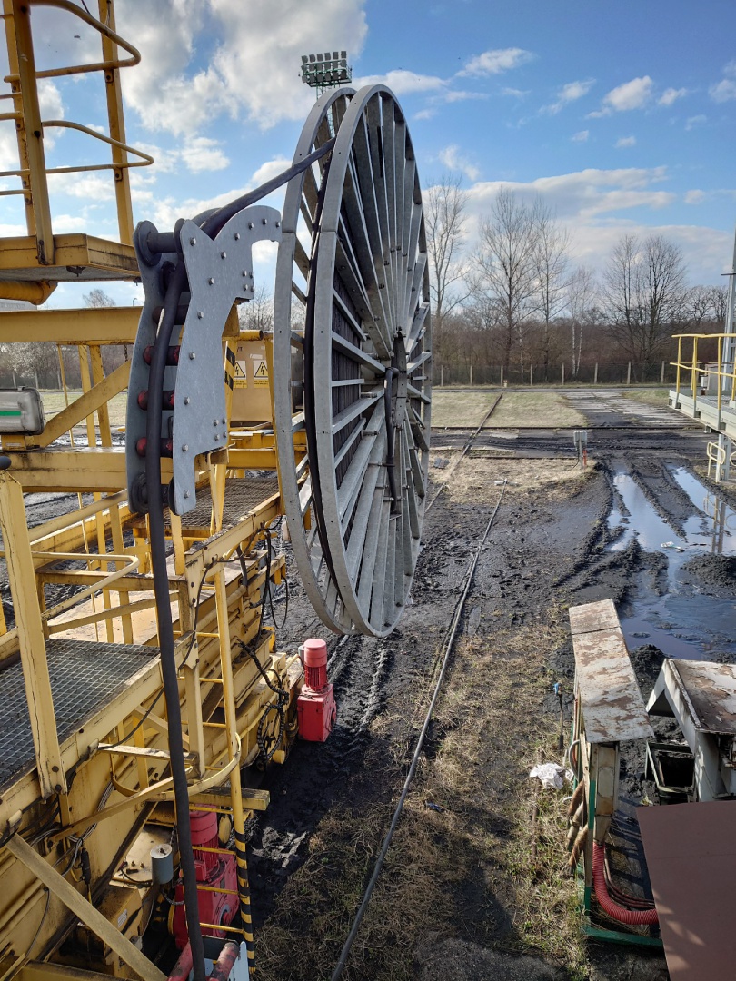 Repair of the motorized cable reel placed on stacker / reclaimer | SLT ...
