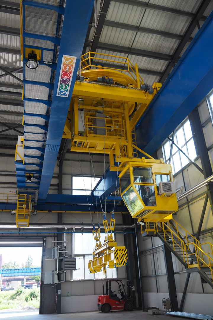 Slip ring collector for turning crab on a bridge cranes in ...